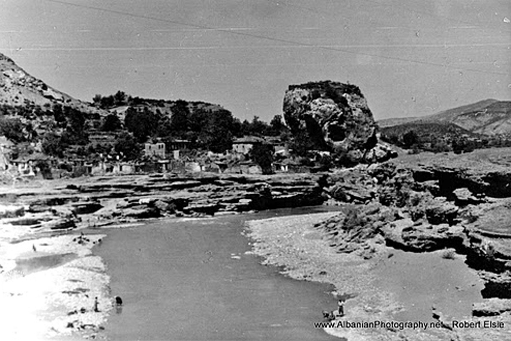 75- Kisha Ortodokse e Permetit, Prona Private dhe Politika 23.01.2014 ...